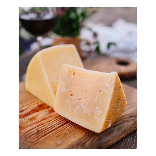 Сыр твердый Стародубский Пармезан молодой 40% БЗМЖ ~500 г купить для ...